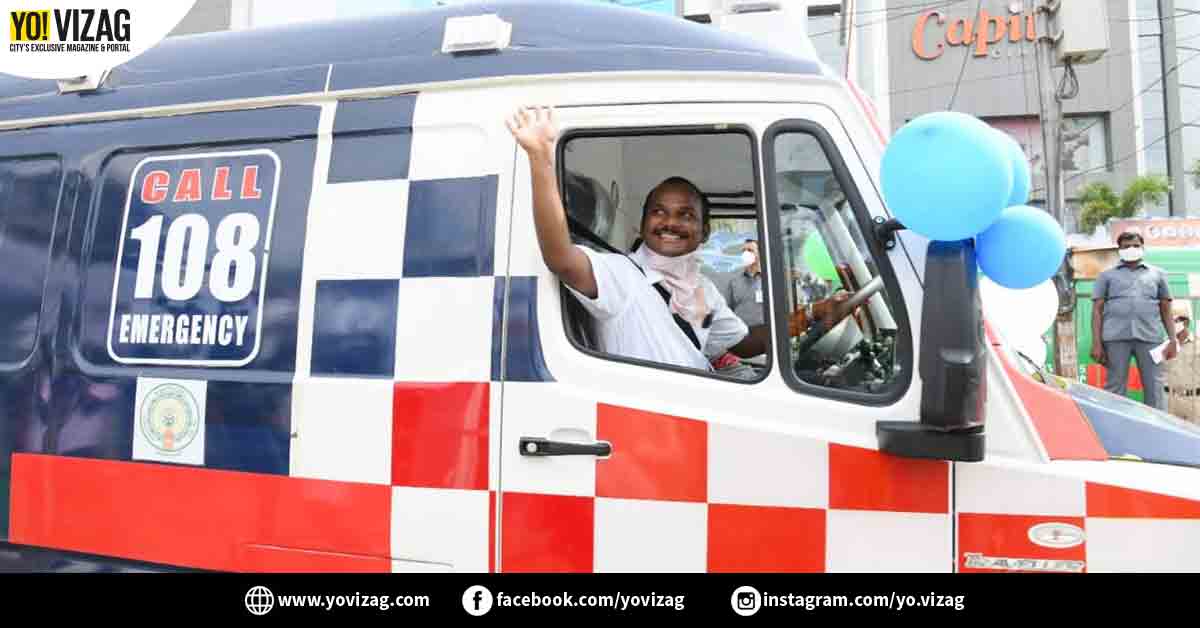 1088 '108' and '104' ambulances flagged off by Andhra Pradesh CM Jagan